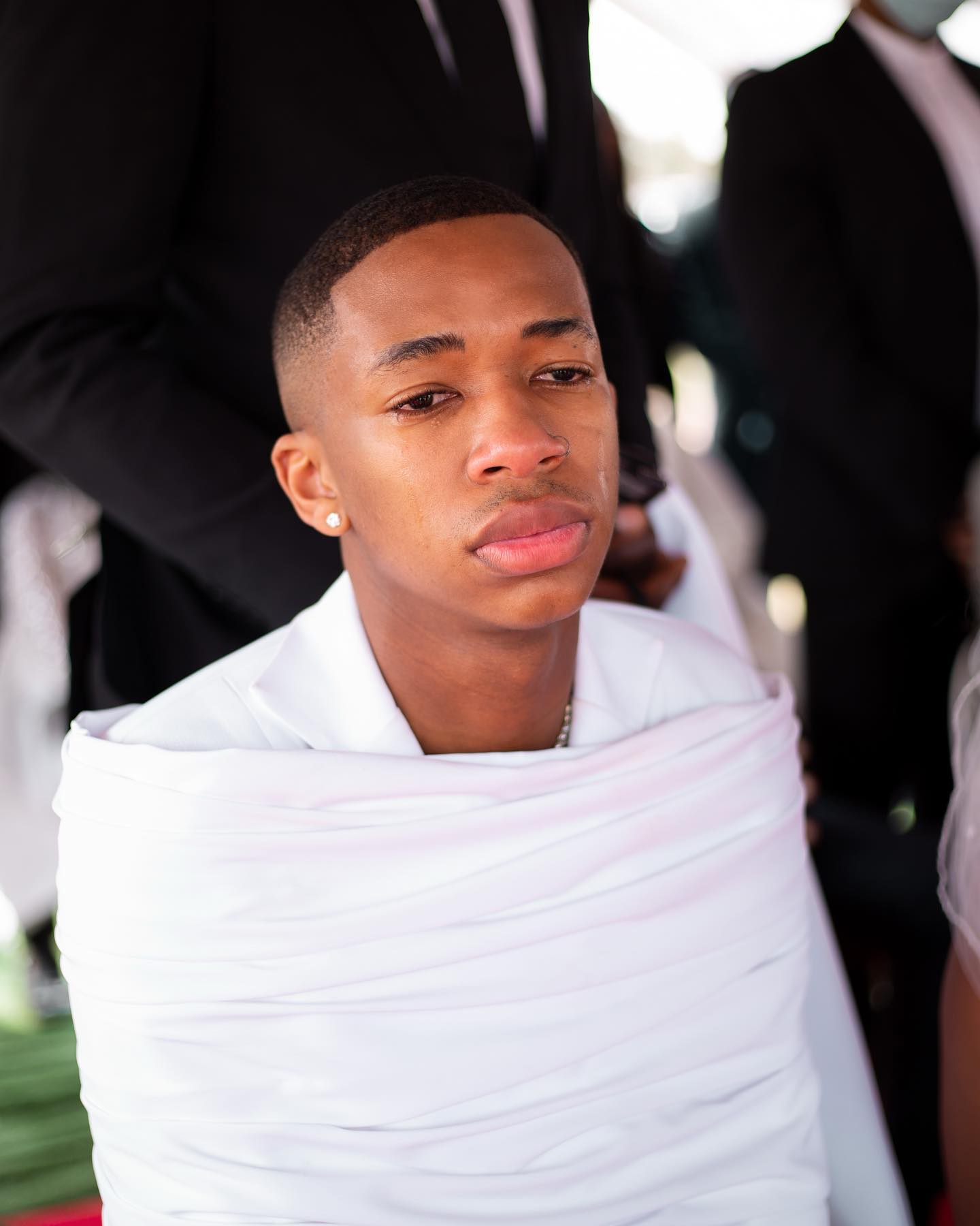 Pictures: Lasizwe accused of faking it' as he mourned at his father's ...