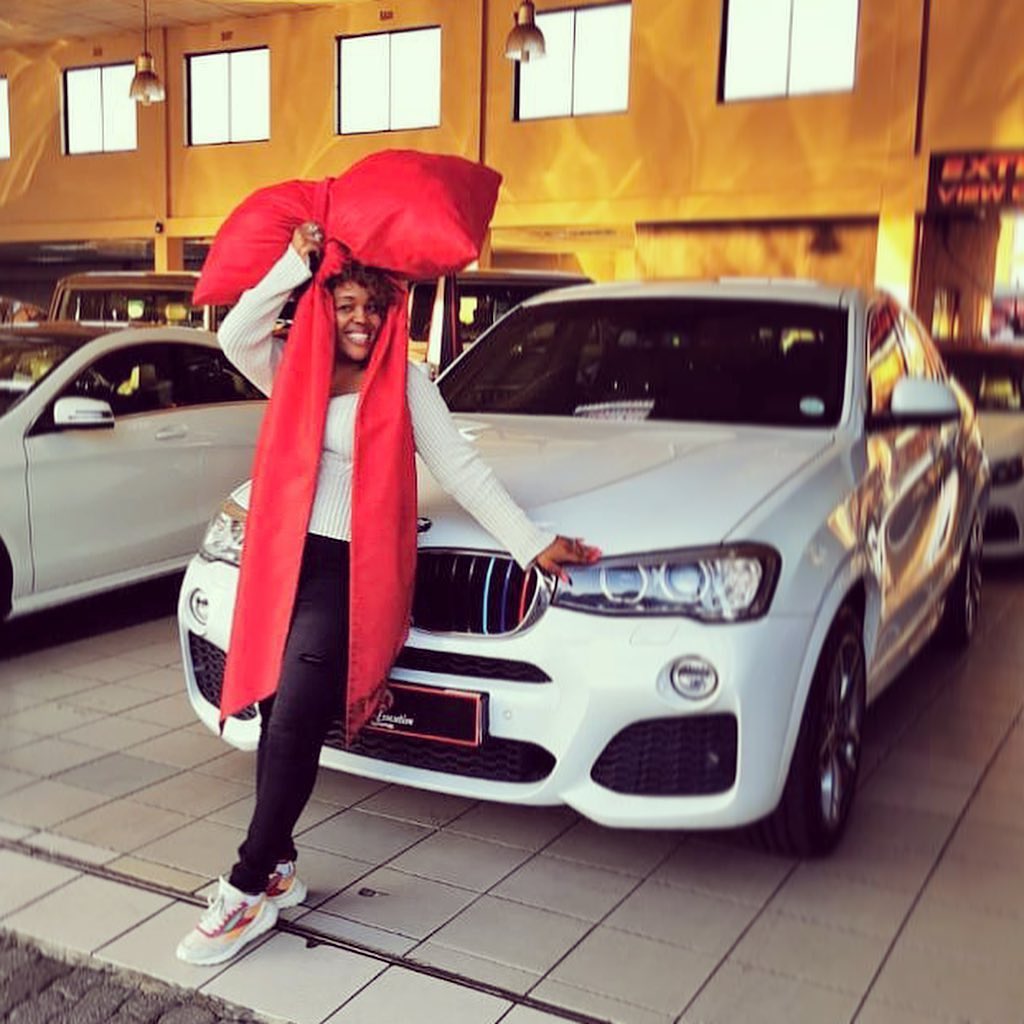 Pictures: Comedian Tumi Morake impresses Mzansi as she shows off two ...