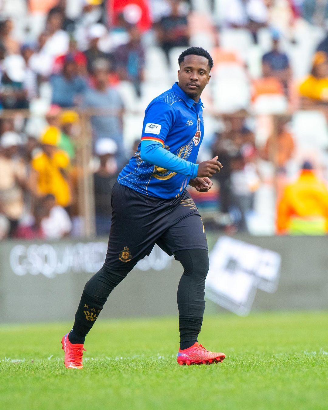 Video: Fans troll Royal AM's Andile Mpisane for taking the captain's ...