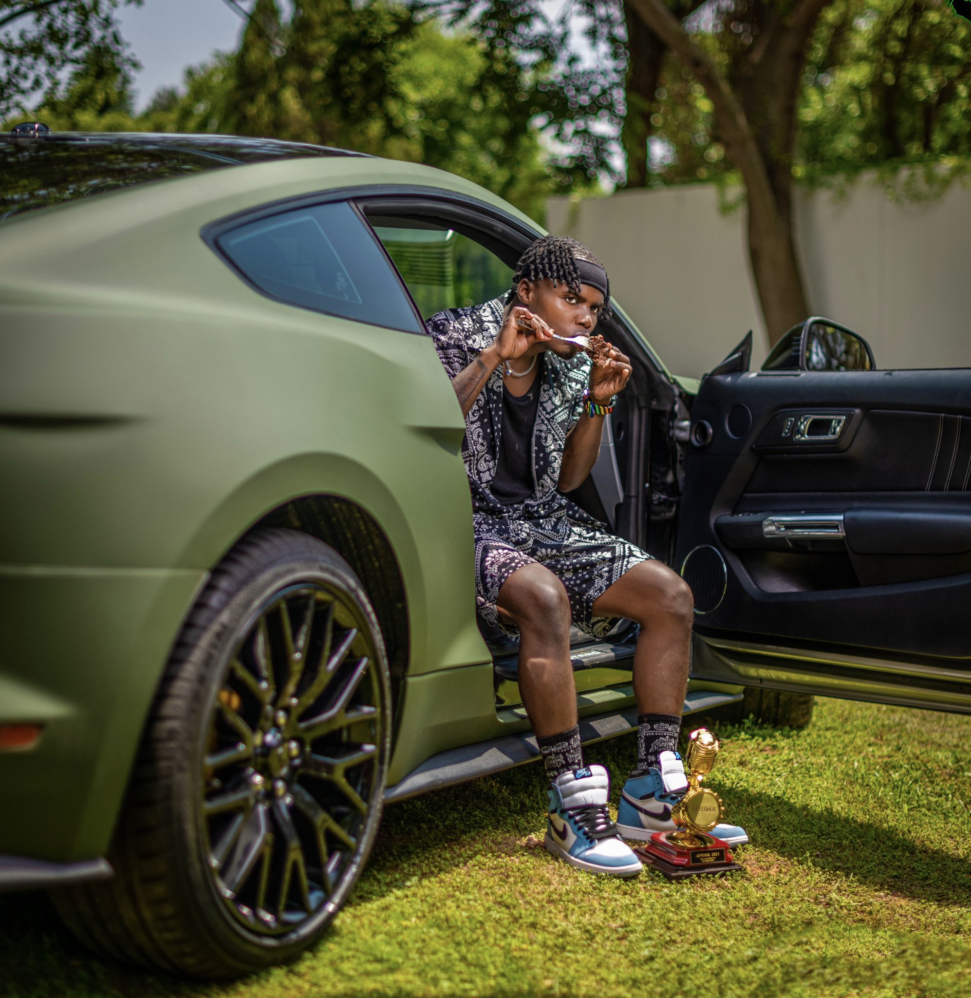 Blaq Diamond's Ndu Brown shows off an R1.7 million new car as he ...